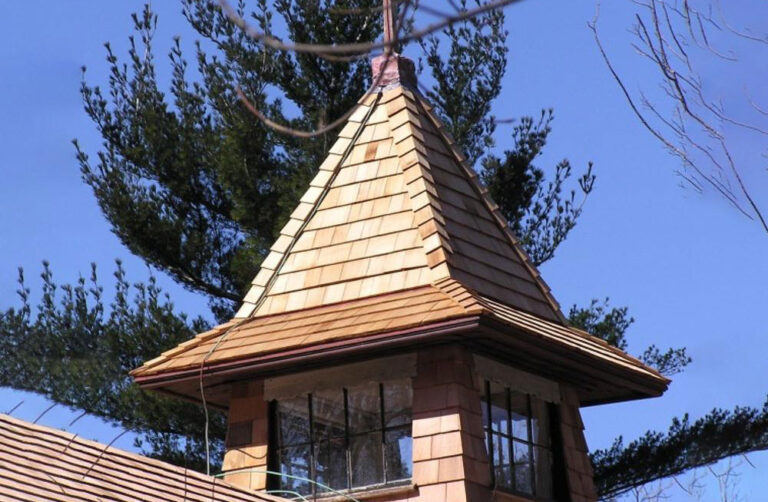 Barn and Carriage House - Forbes House Museum